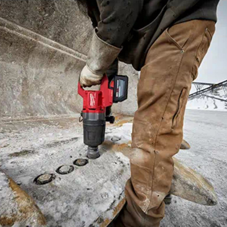 Milwaukee 2868-20 M18 FUEL 1" D-Handle High Torque Impact Wrench with ...